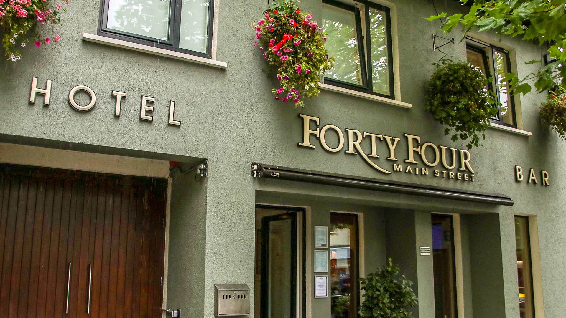 Pubs in Swords | Pubs Near Dublin Airport | Forty Four Pub