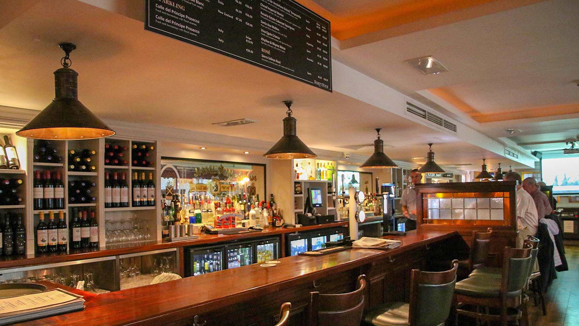Pubs in Swords | Pubs Near Dublin Airport | Forty Four Pub