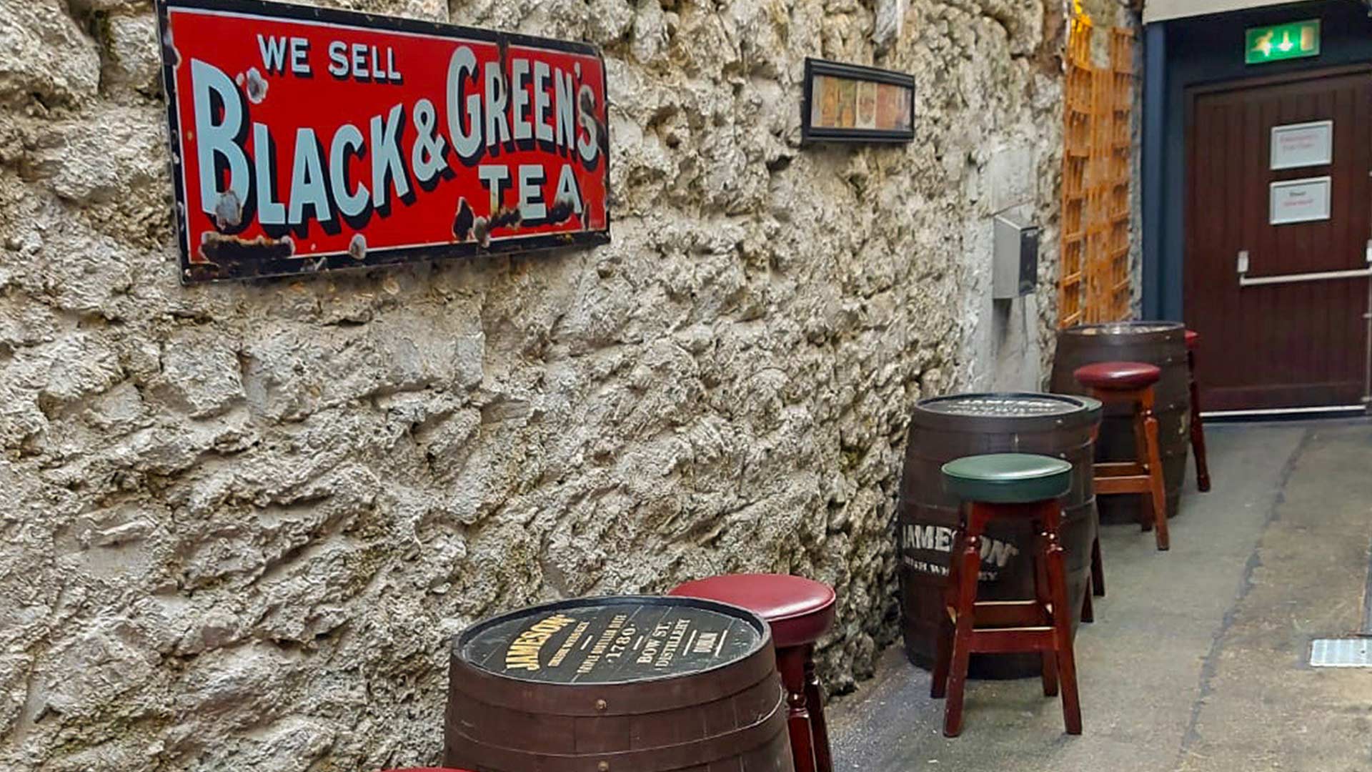 Pubs in Swords | Pubs Near Dublin Airport | Forty Four Pub